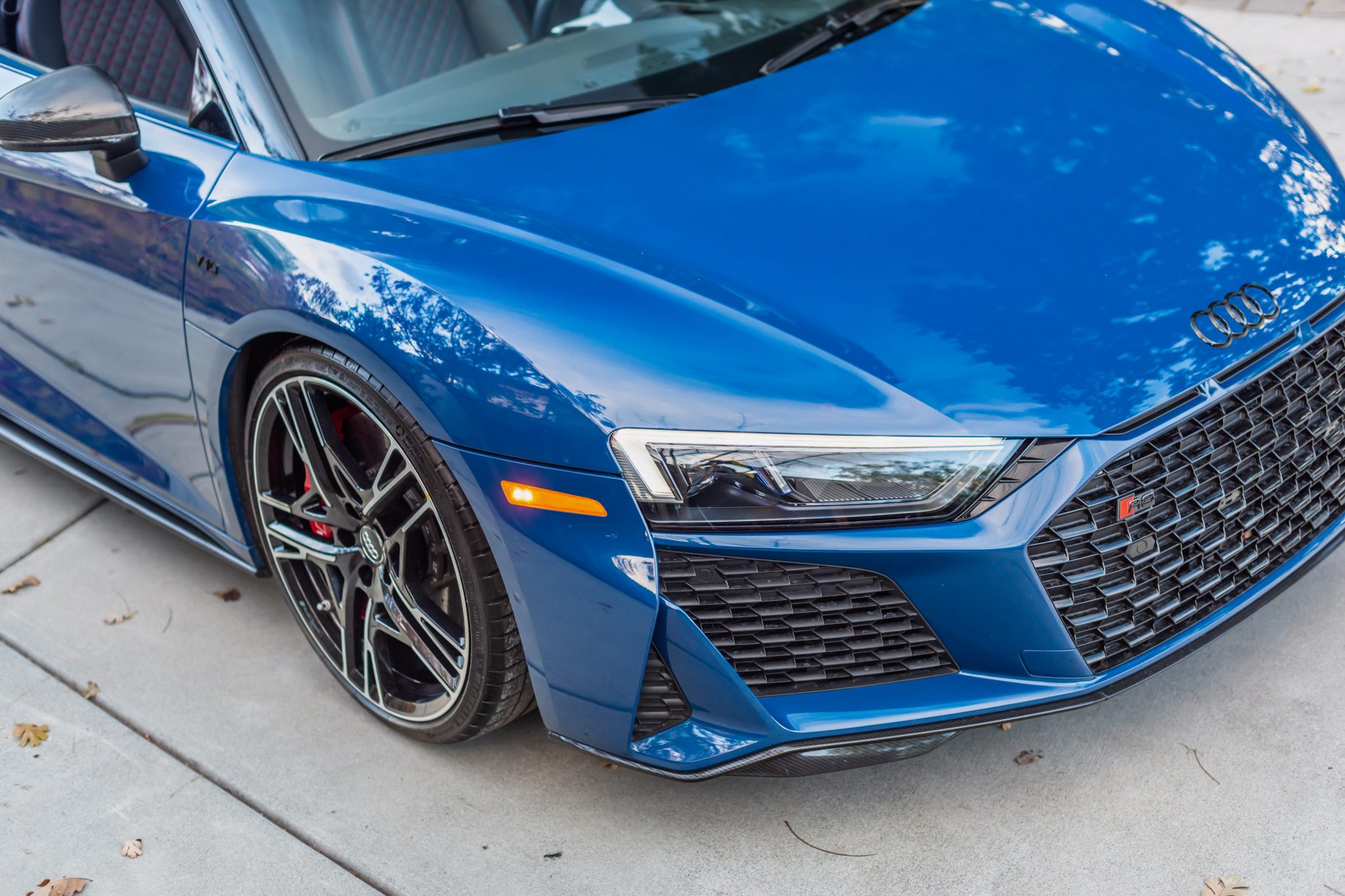 Ascari Blue - Audi R8 Spyder (4S) - carpaints.co