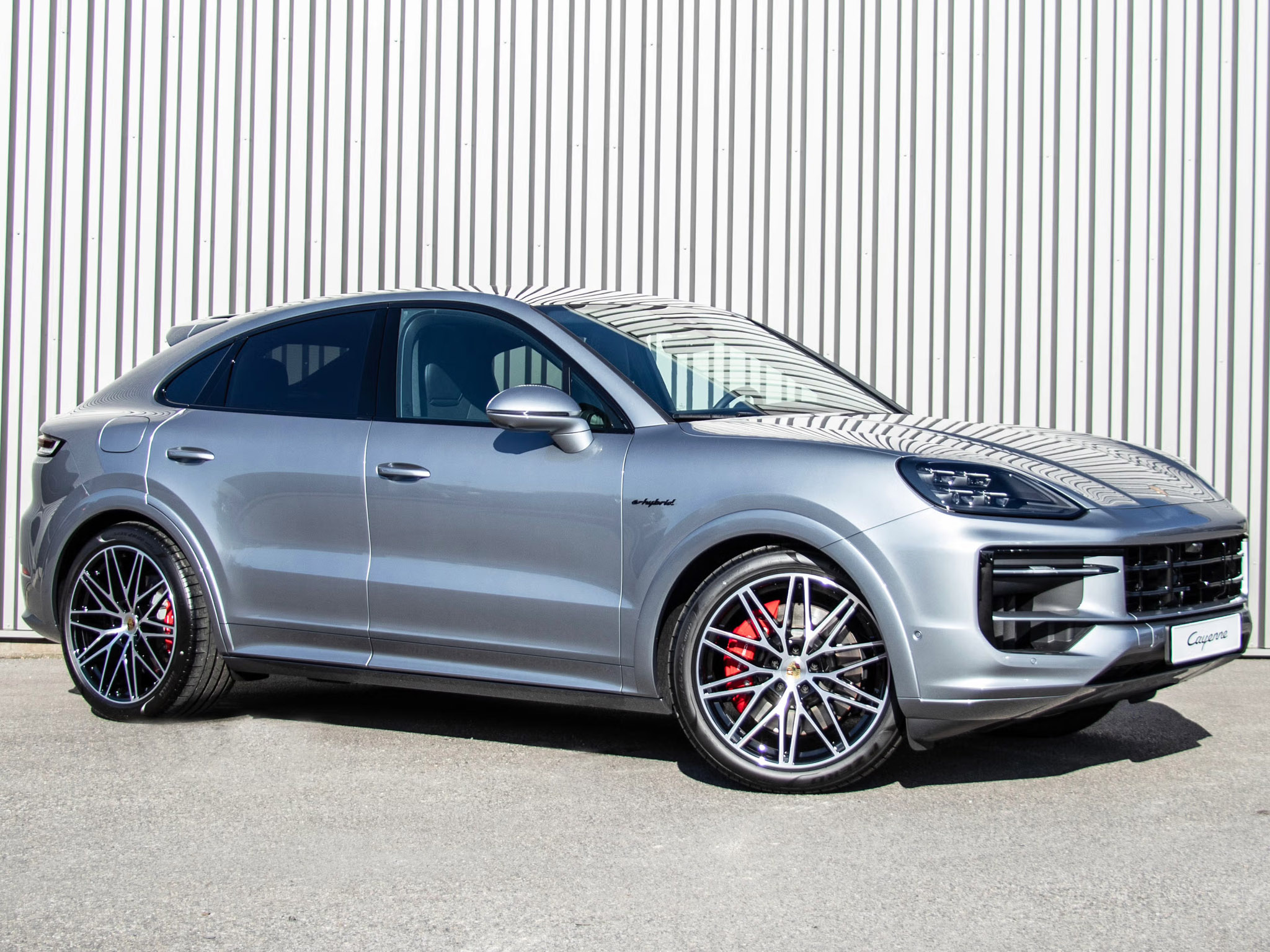 Tornado Grey - Porsche Cayenne Coupé (E3) - carpaints.co
