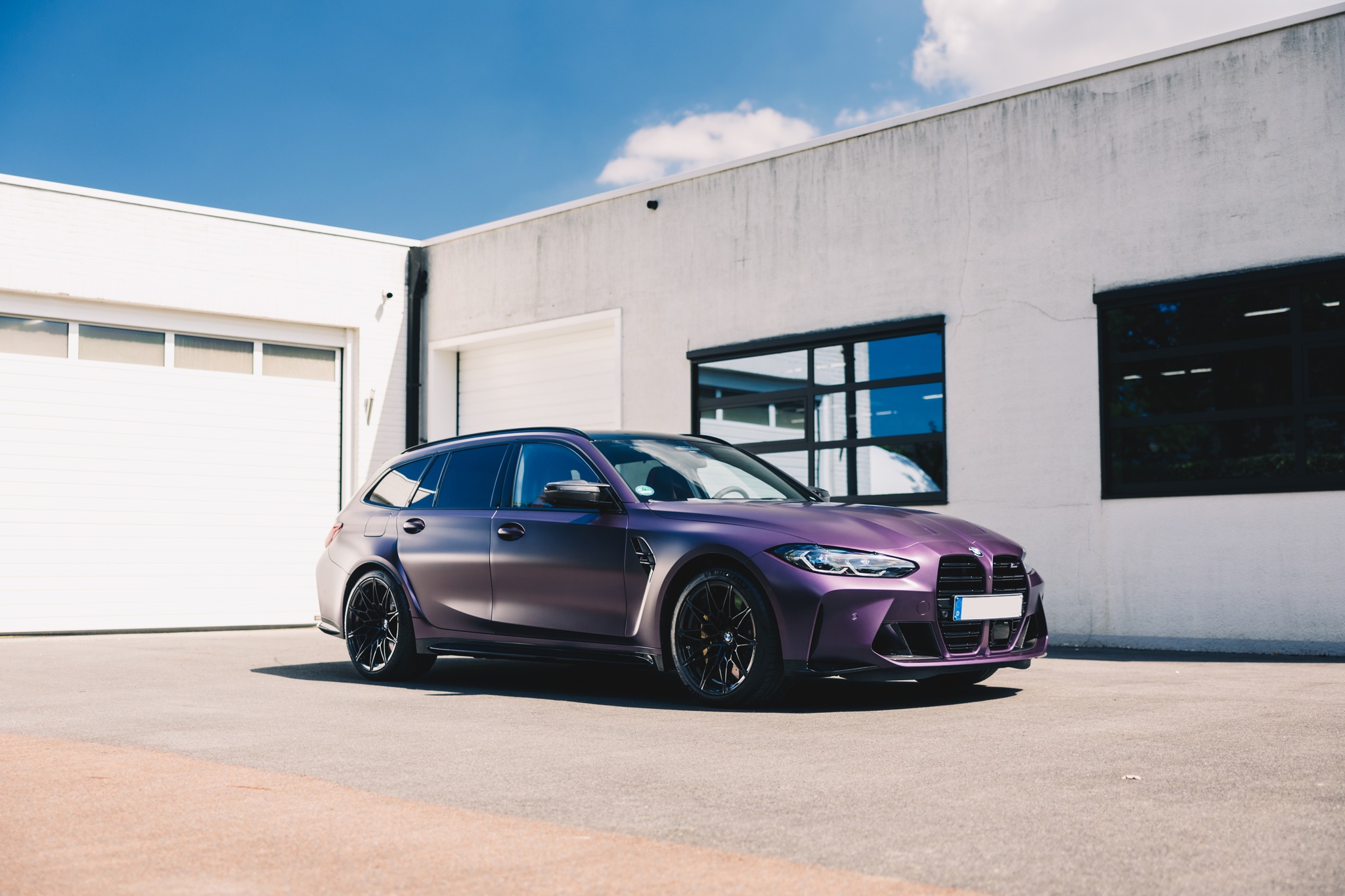 Frozen Purple - BMW M3 Touring (G81) - carpaints.co