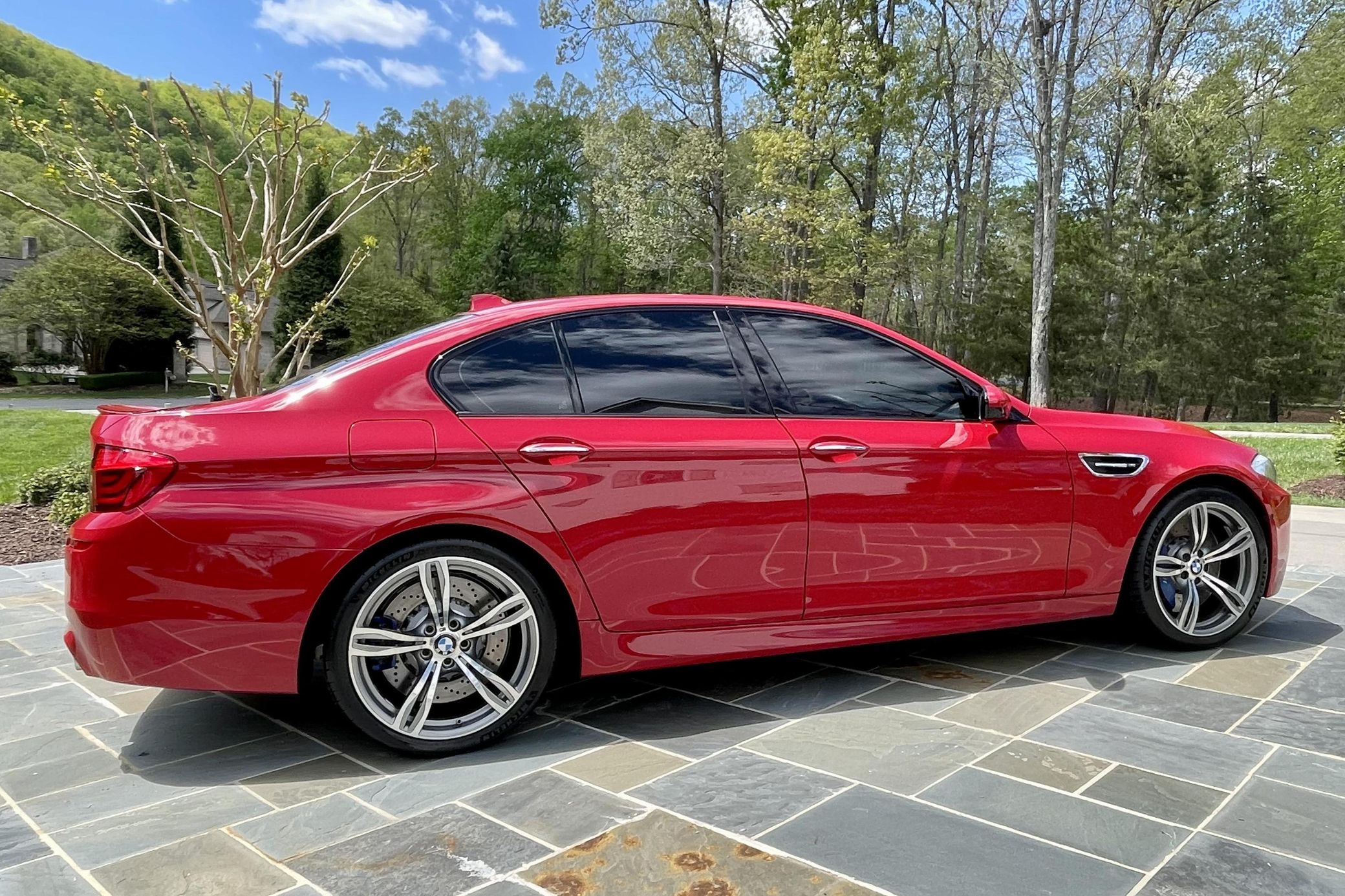 Crimson Red - BMW M5 (F10) - carpaints.co