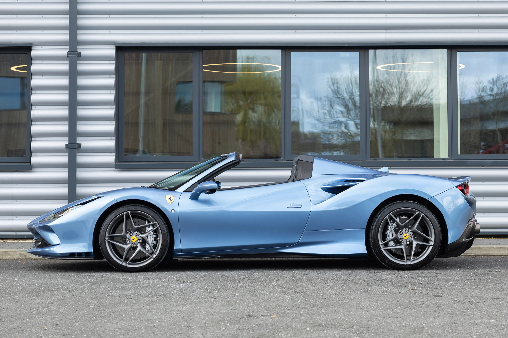 Azzurro California - Ferrari F8 Spider - carpaints.co