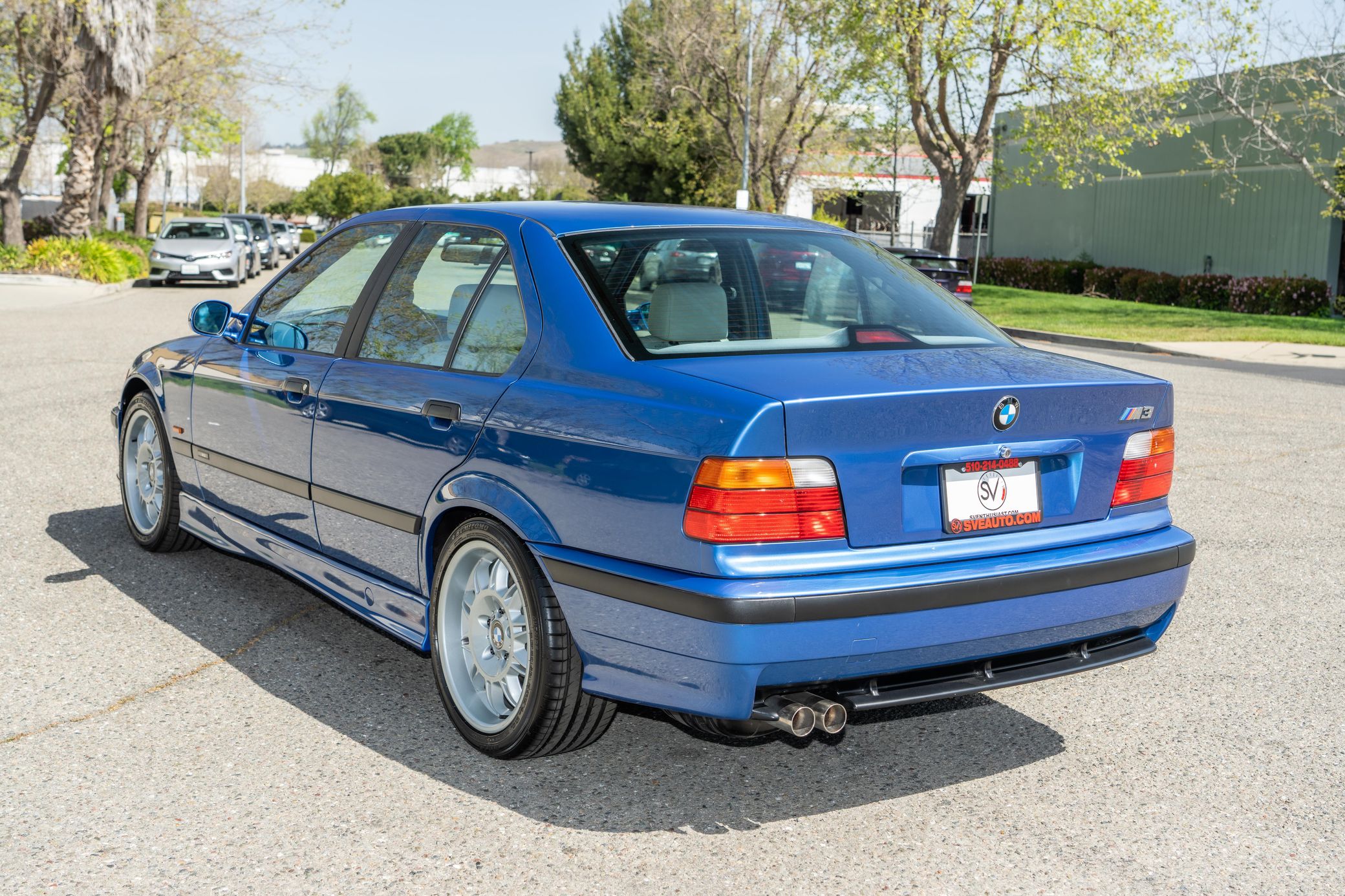 Estoril Blue - BMW M3 Sedan (E36) - carpaints.co