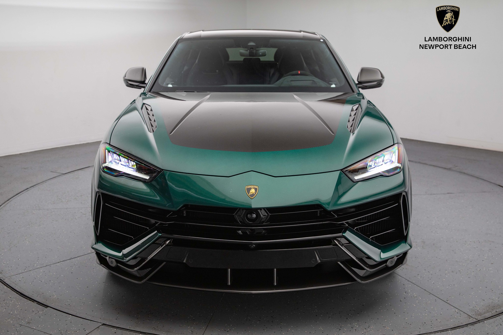 Verde Hydra - Lamborghini Urus Performante - carpaints.co