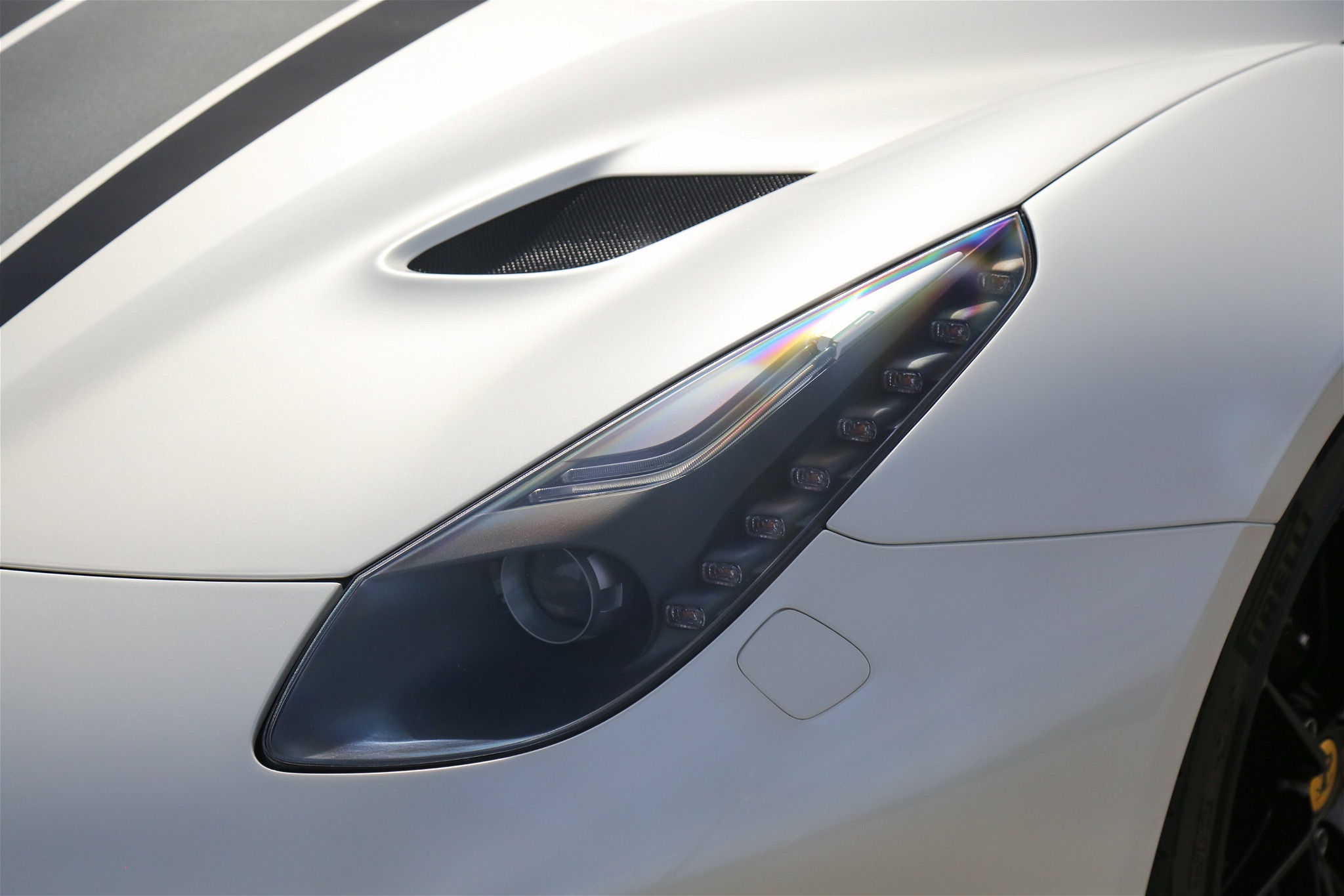 Bianco Fuji - Ferrari F12 TDF - carpaints.co