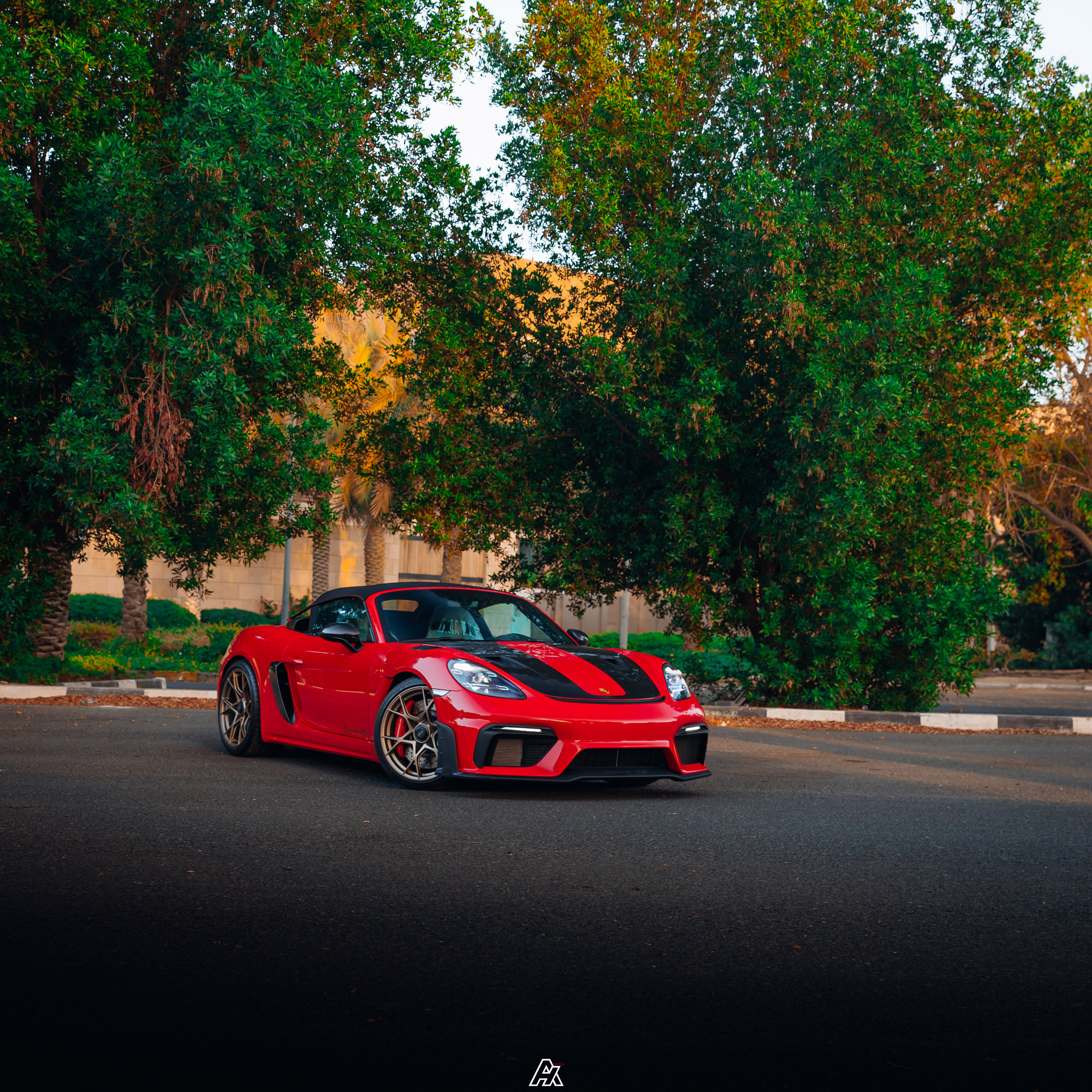 Guards Red - Porsche Spyder RS (718) - carpaints.co