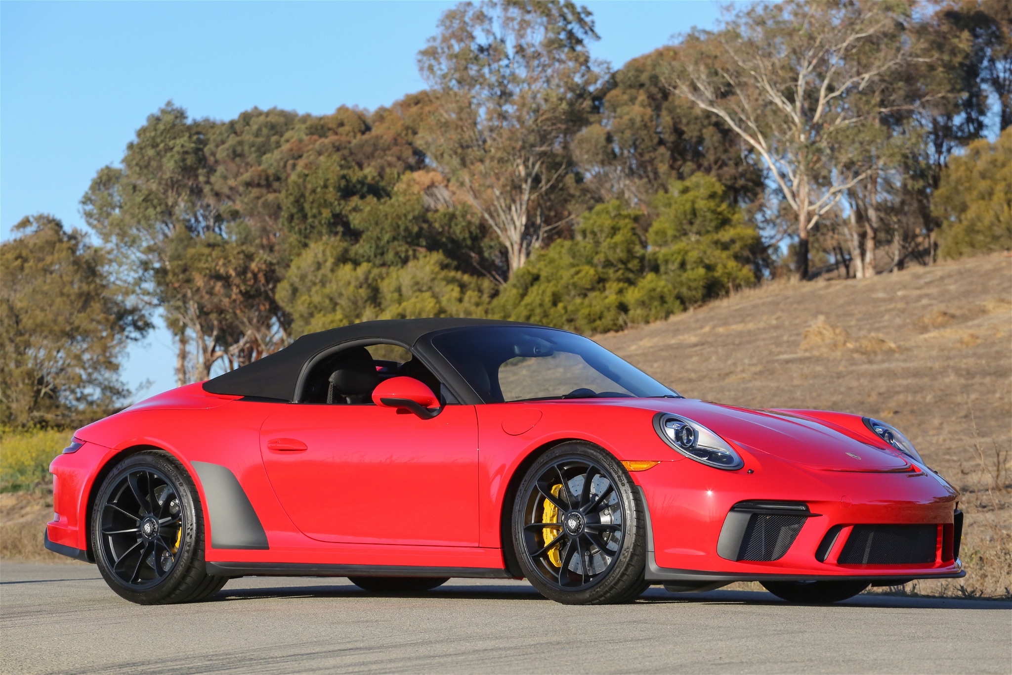 Guards Red - Porsche 911 Speedster (991) - carpaints.co
