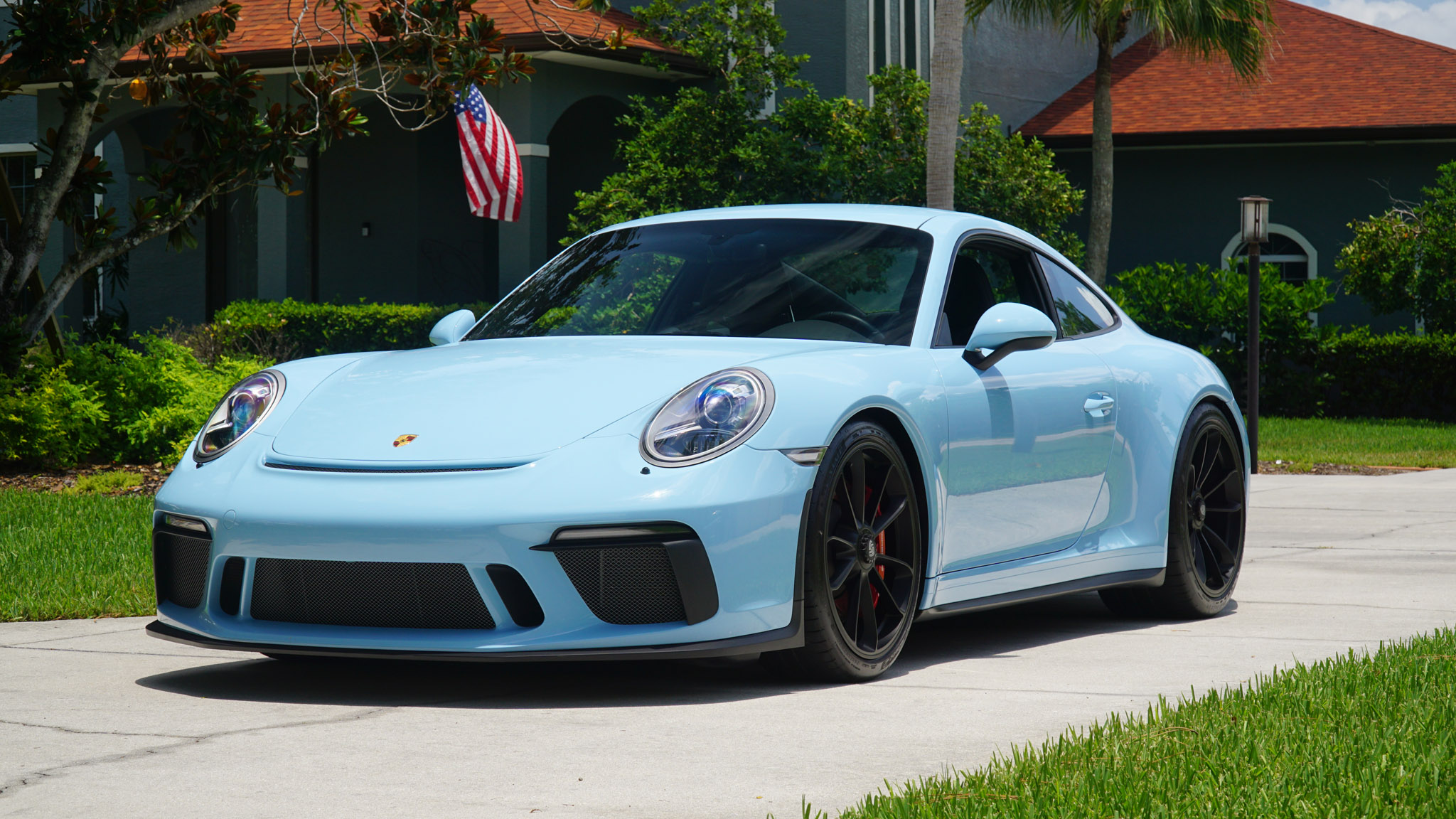 Gulf Blue - Porsche 911 GT3 Touring (991.2) - carpaints.co