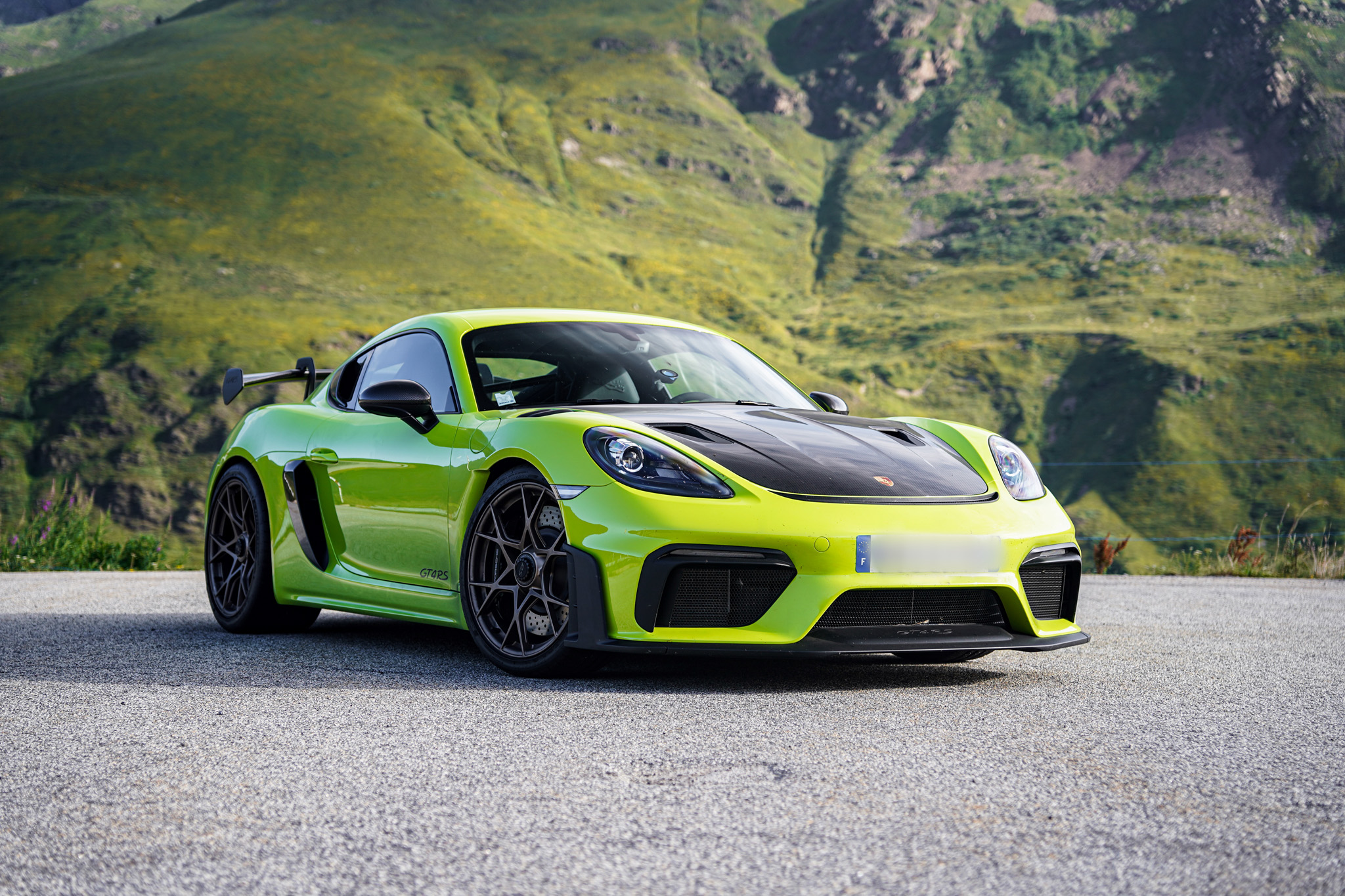 Acid Green - Porsche Cayman GT4 RS (718) - carpaints.co