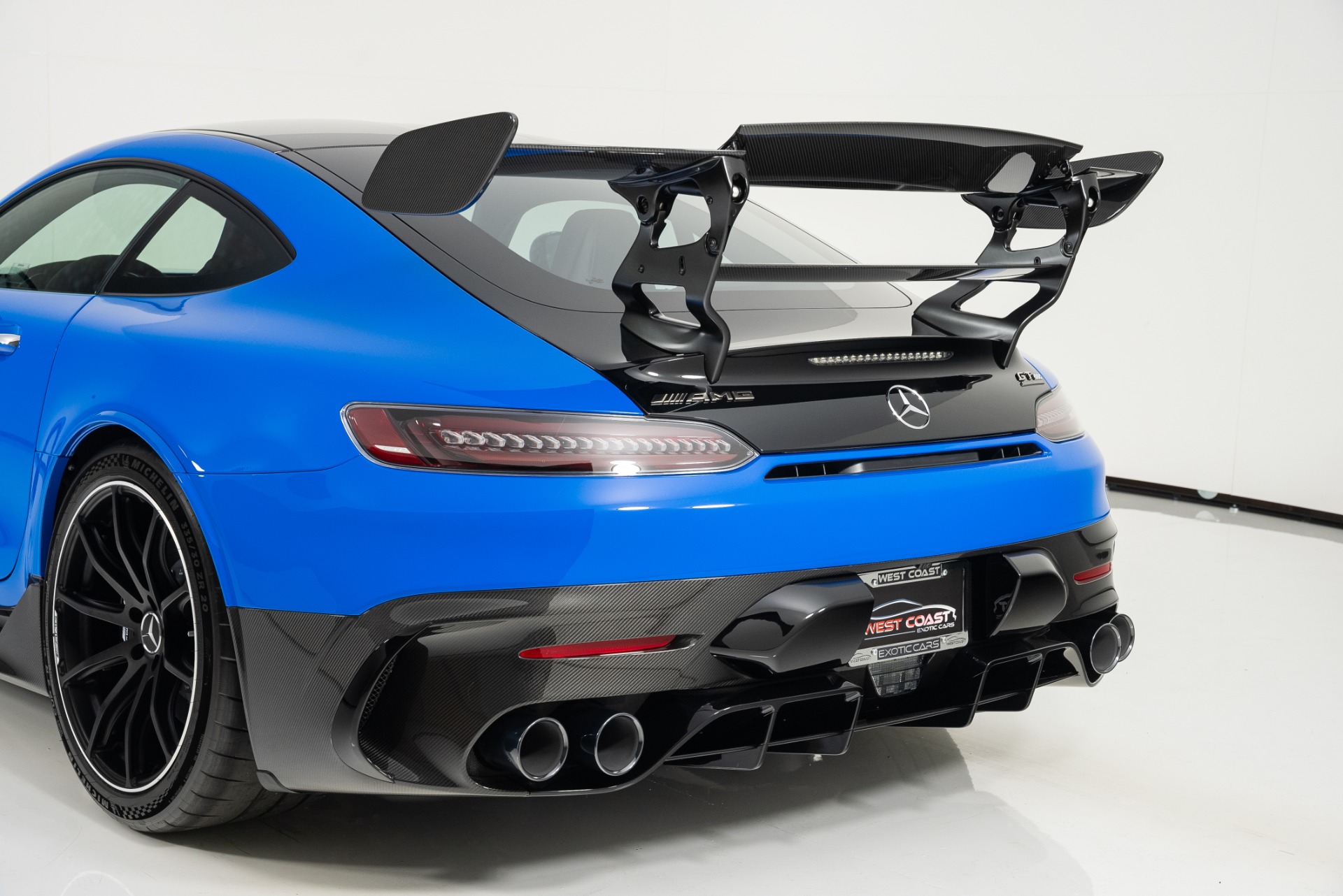 Voodoo Blue - Mercedes-AMG GT Black Series - carpaints.co